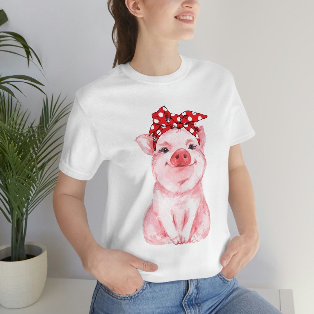 Cute Pig With Red Bandana Farmer T-shirt, Pig T-shirt, Pig Lovers T ...