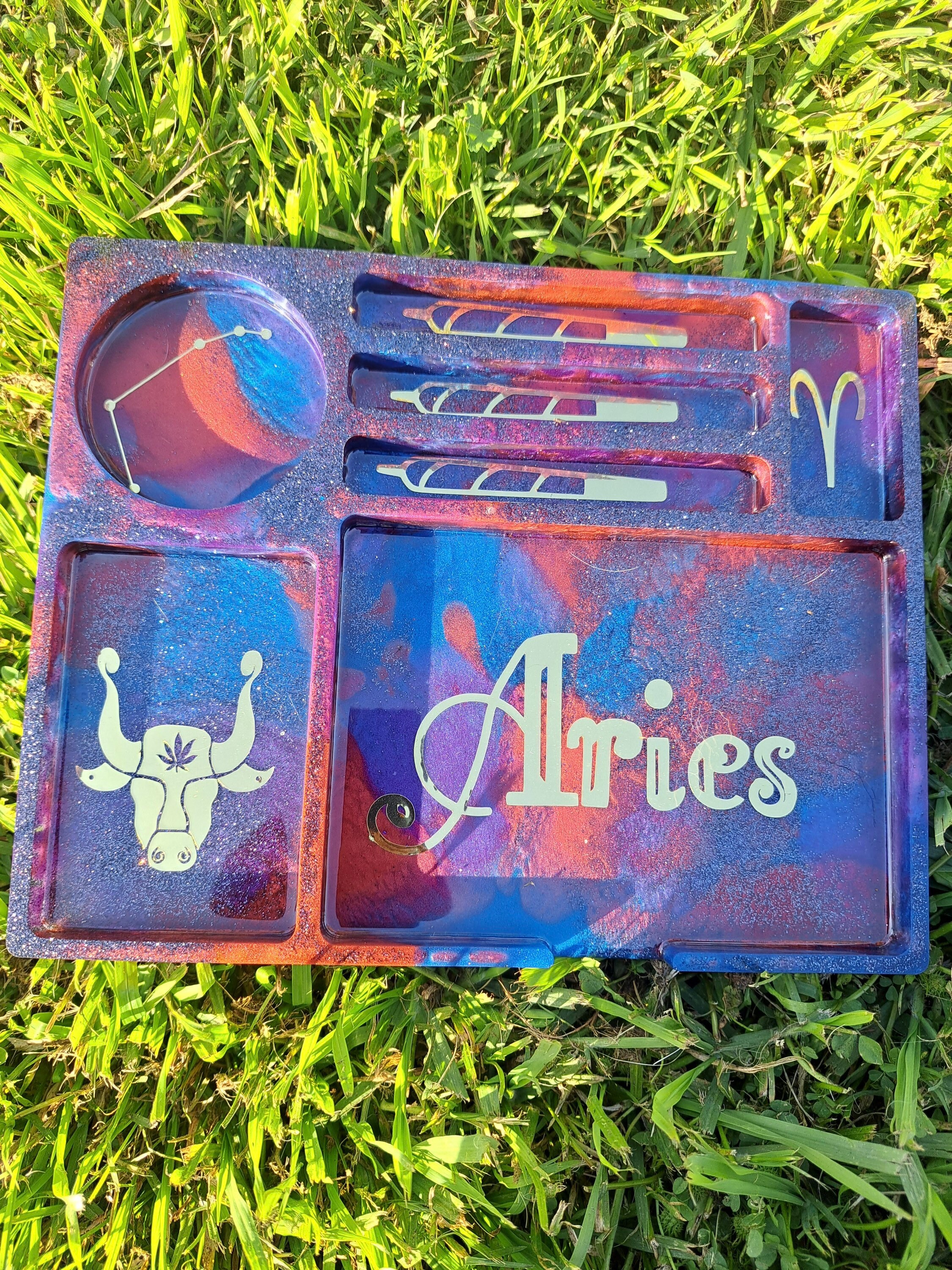 Zodiac rolling tray 60 photos - Astrologytoyou.com