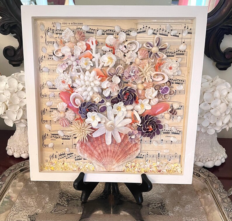 SHELL FLOWER Shadow Box L Wall Art L Mother's Day Gift L Shell Art L ...