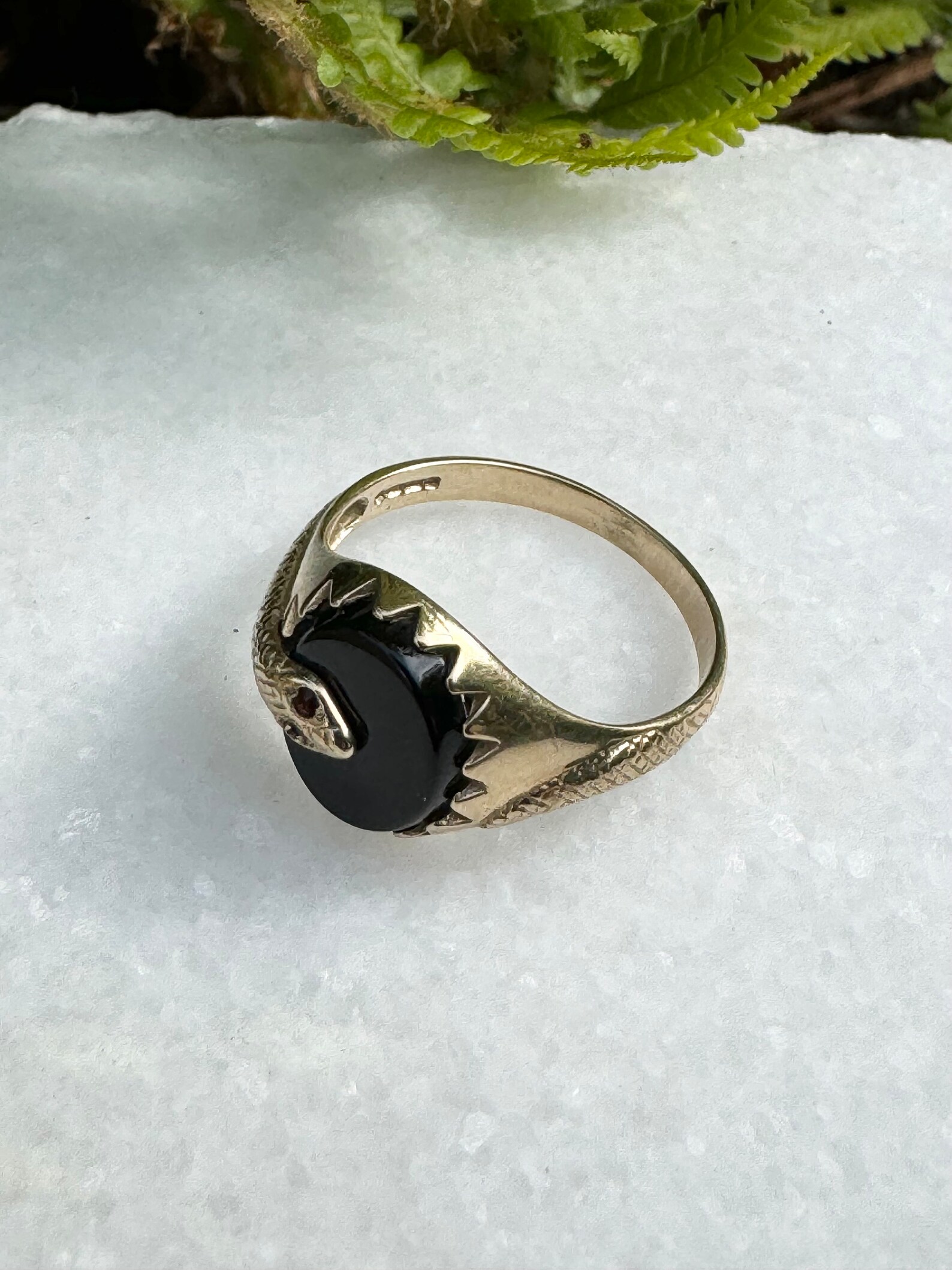 9ct Gold Onyx Snake Ring Size T 9.75 - Etsy