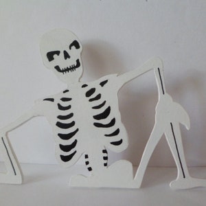 Wooden Halloween Skeleton Coming Out of Ground 1 Dollhouse Scale - Etsy ...