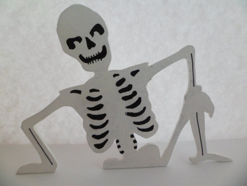 Wooden Halloween Skeleton Coming Out of Ground 1 - Etsy