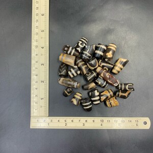 25 Pieces of Ancient Collectible Dzi Bead Agate Stone Authentic Old ...