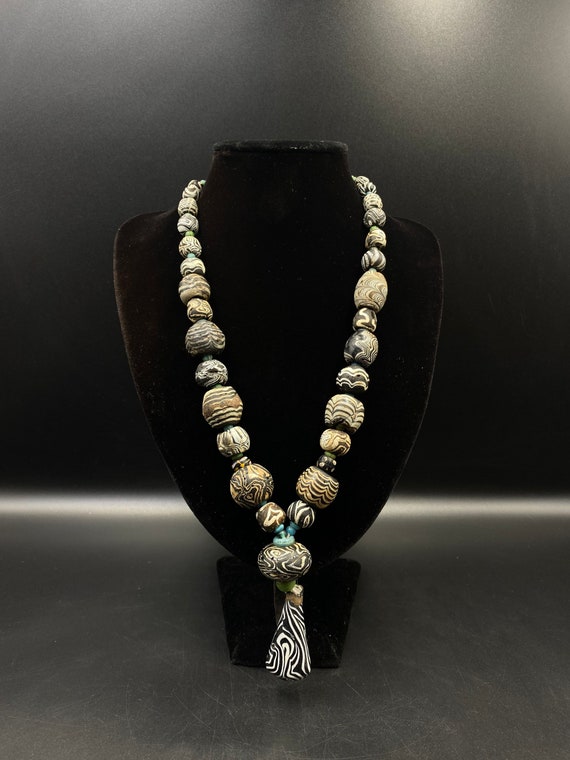 Rare and unique old ancient antique Gabri glass beads… - Gem