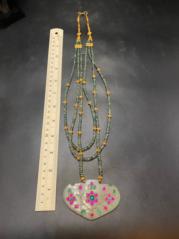 Beautiful Mughal shah Jahan jade and emerald necklace… - Gem