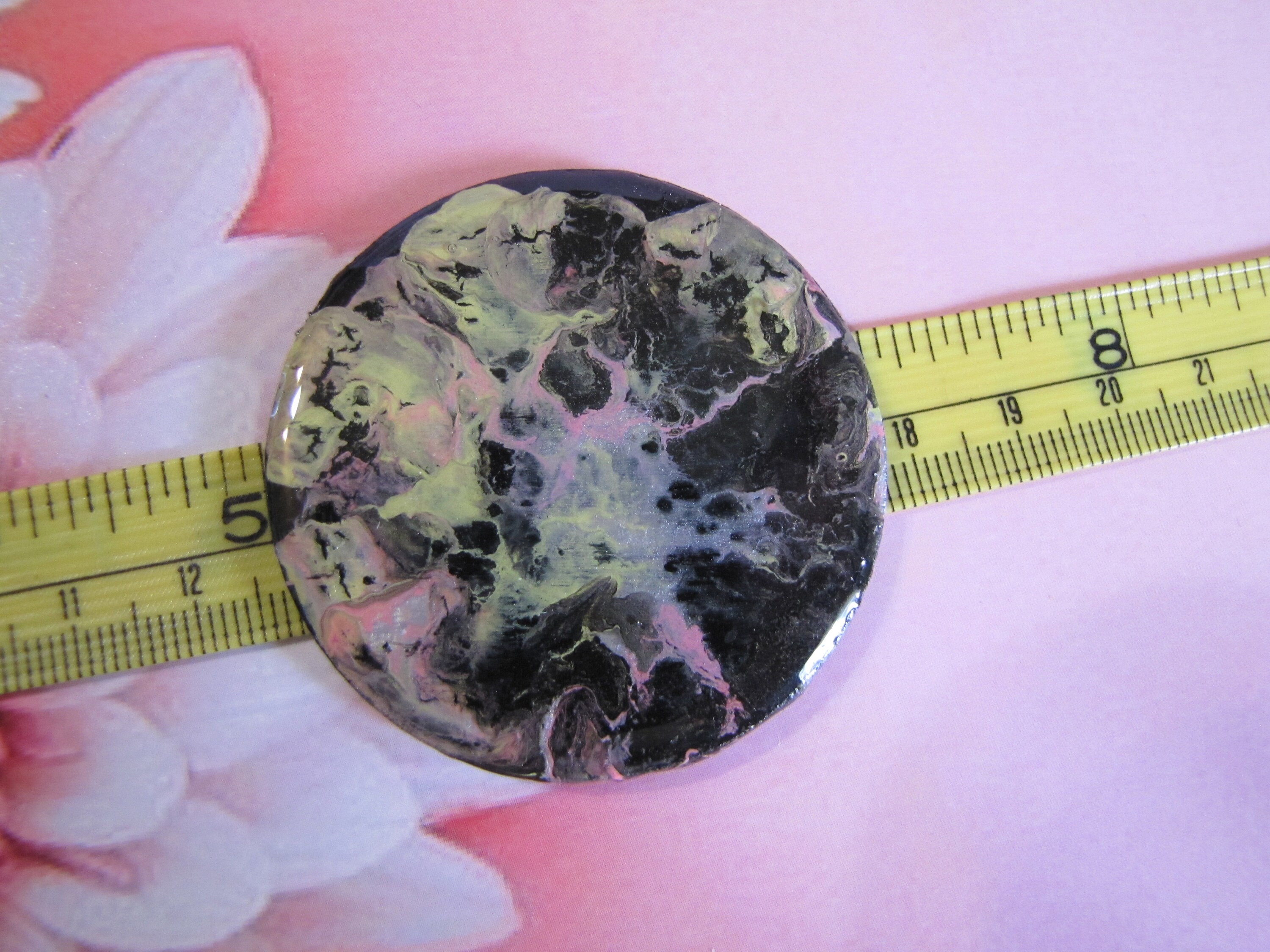 Hand Painted Acrylic Magnet on 2" Round Wood - Etsy