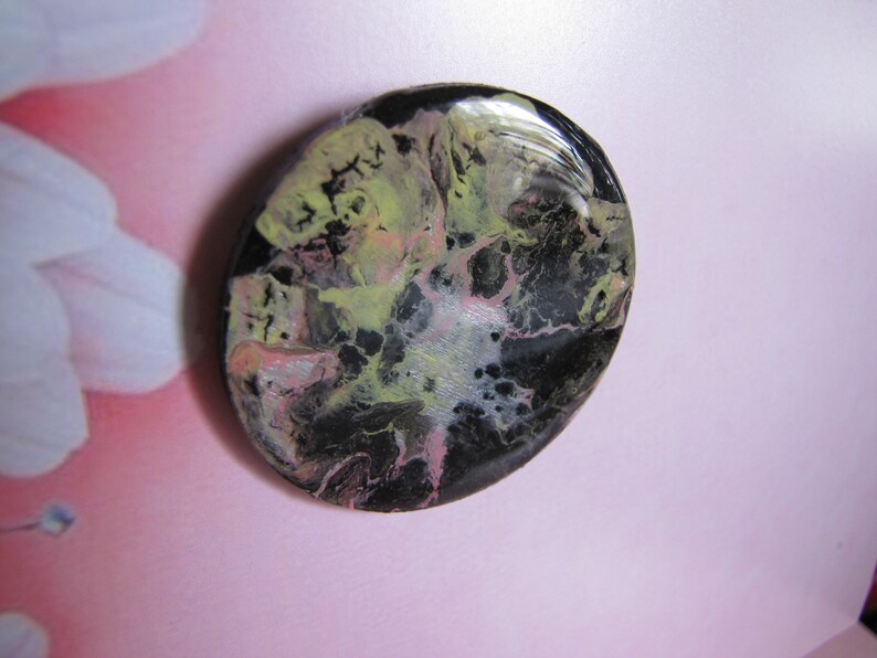 Hand Painted Acrylic Magnet on 2" Round Wood - Etsy