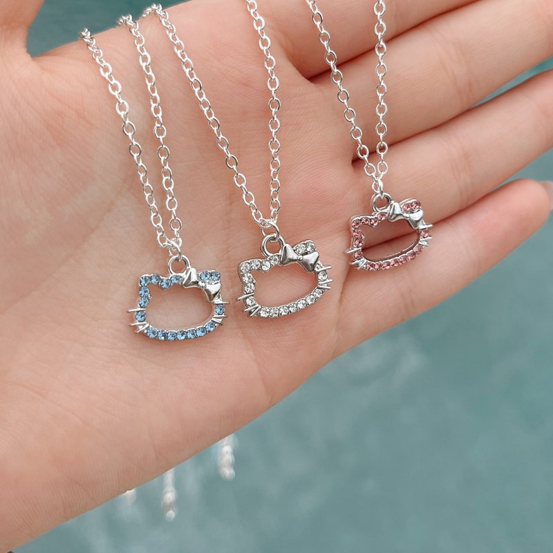 Hello Kittys Necklace - Etsy