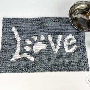 Crochet Paw Print Love Mat Pattern | Dog Mat | Pet Mat | Dog Bowl Mat ...