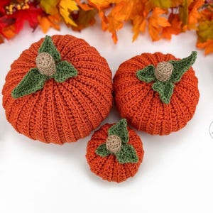Easy Pumpkins Crochet Pattern | Crochet Pumpkin Pattern | Small Crochet ...