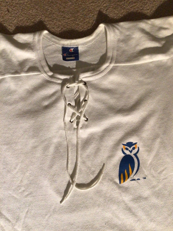 Vintage Blue tag Champion white unisex shirt. Lace ti… - Gem
