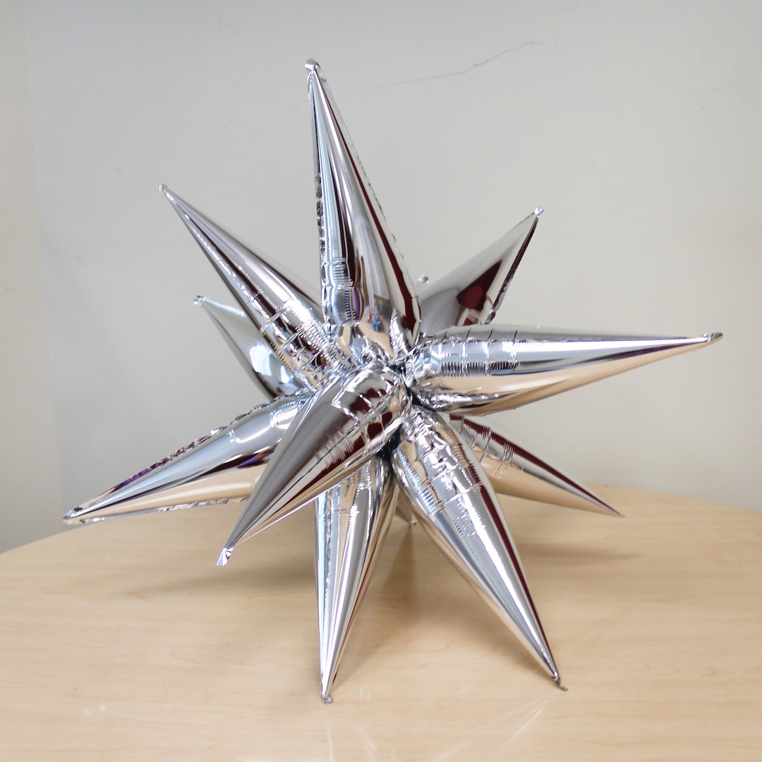 Silver Starburst Cluster Balloon (26 Inches), 12 Point Silver Star ...
