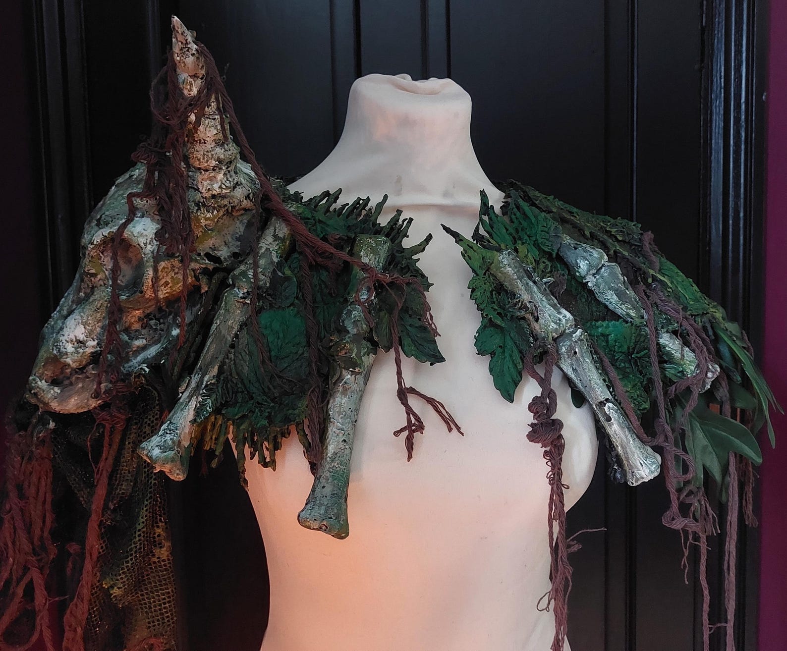 Hunter's Mantle PREORDER - Costume Shoulder Chest and Back Piece ...