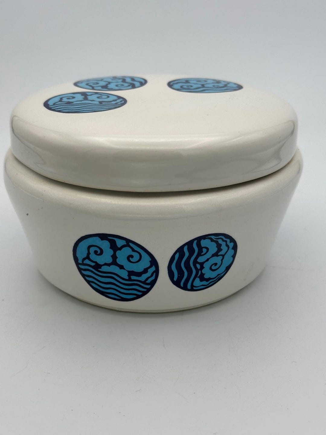 Vintage 1970s, Estée Lauder Porcelain, Youth Dew, Powder Container ...