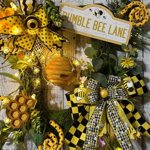 Lights up Bees, Bees Please, Moss Rectangle Frame, Front Door, Wreath ...