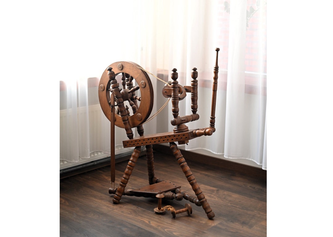 ANTIQUE Spinning Wheel, Vintage Manual, Spinning Wheel, Rustic Home ...