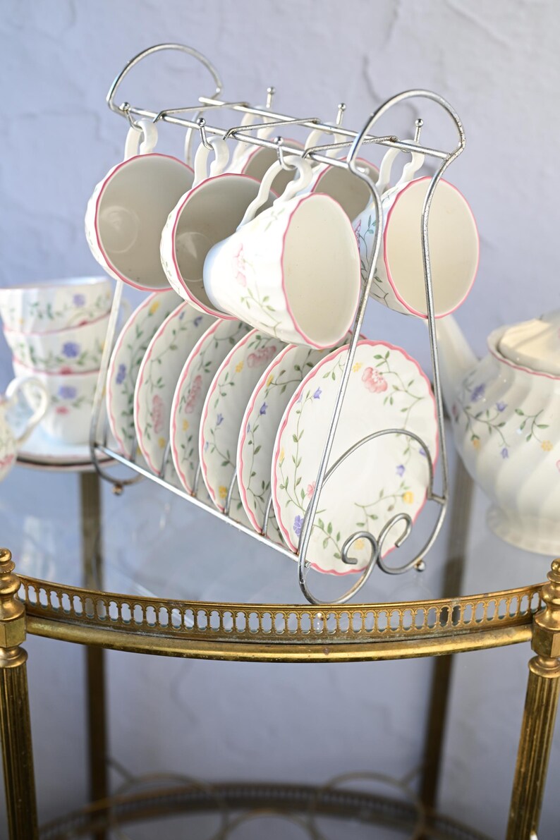 Vintage Charming Johnson Brothers Summer Chintz China Set for 8 ...