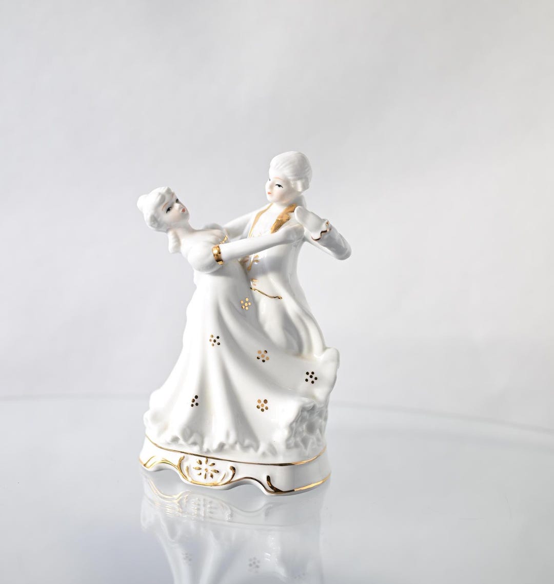 Beautiful Vintage PMI – Porcelain, Victorian Style, Figurine , Limited ...