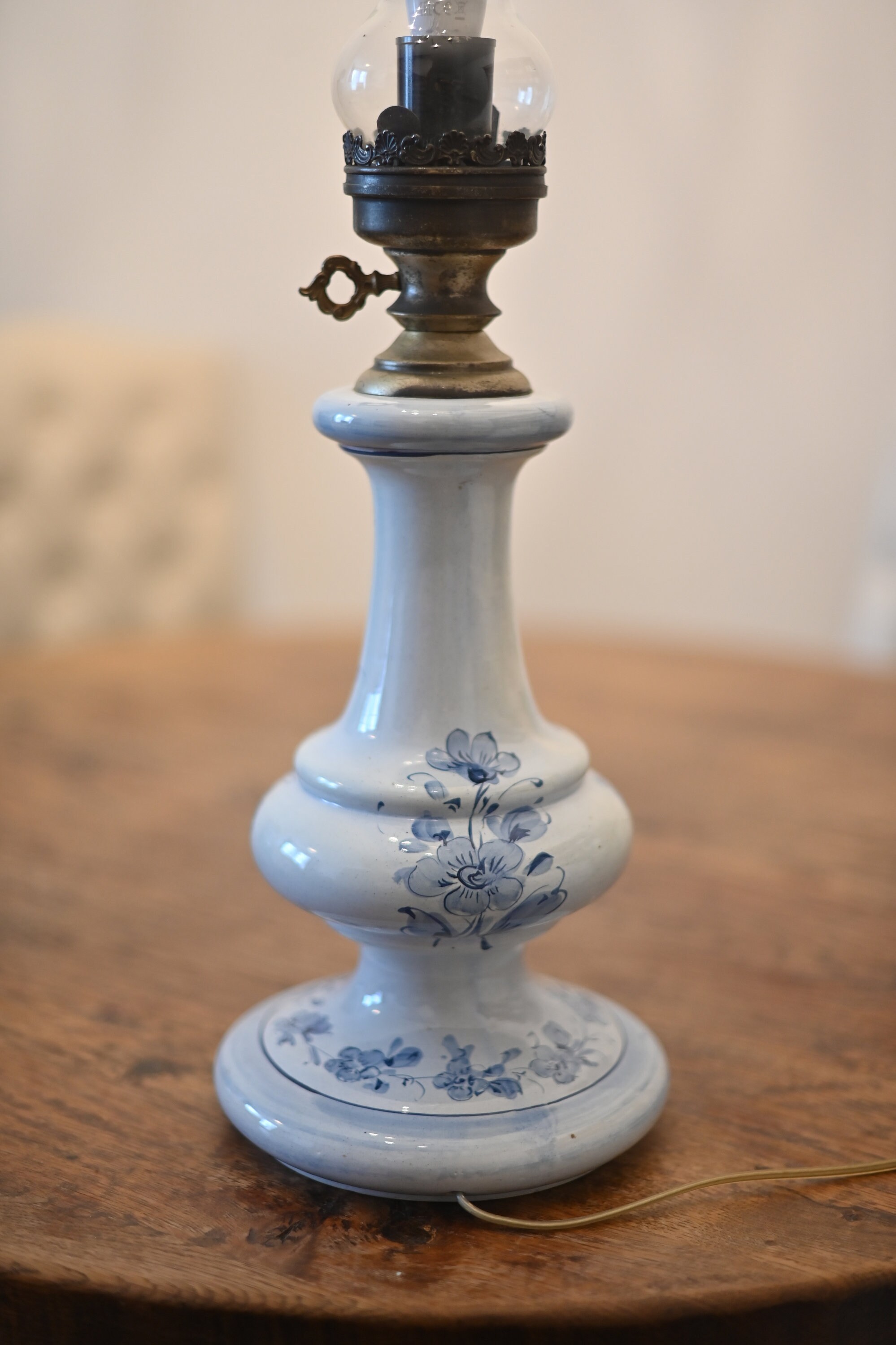 Vintage Delft Blue Table Lamp: Hand-painted Floral Decor - Etsy