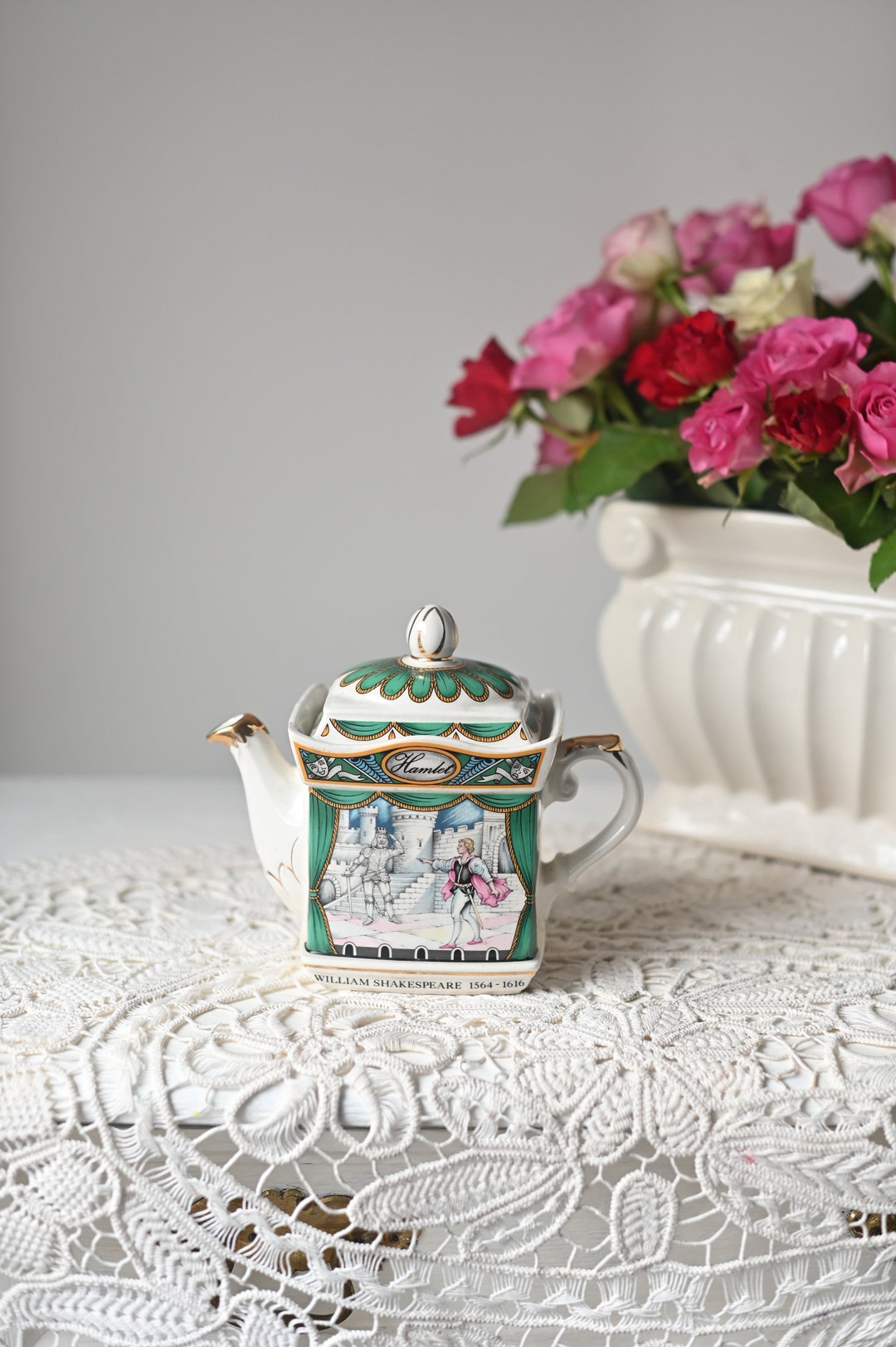 Vintage Sadler Hamlet Teapot: William Shakespeare Collectible, Made in ...