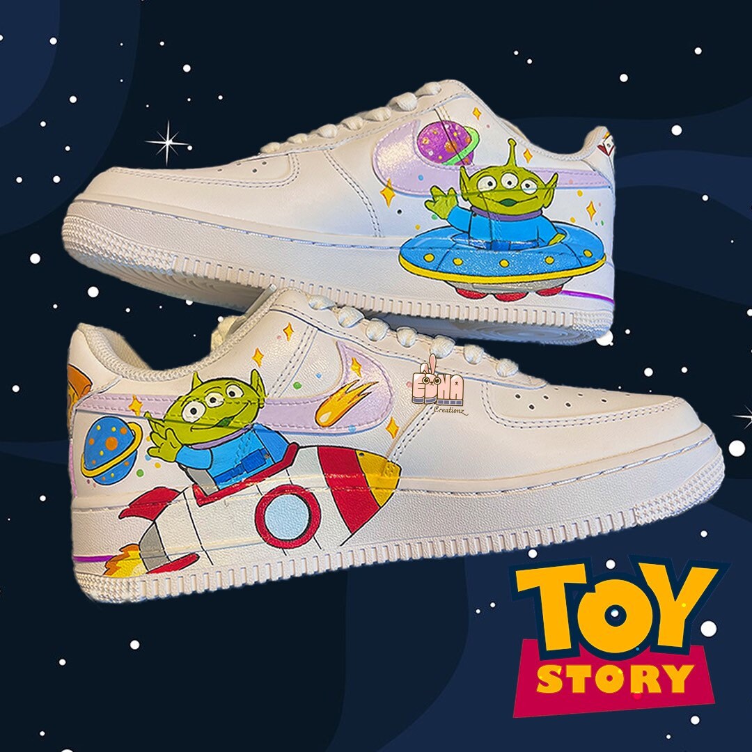 Space Little Green Man LGM, Toy Story Pizza Planet Green Aliens Custom ...