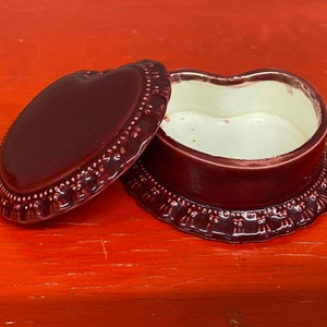 Heart Shaped Ceramic Trinket Box W/lid - 1983 Gator Mold Co. Pottery ...