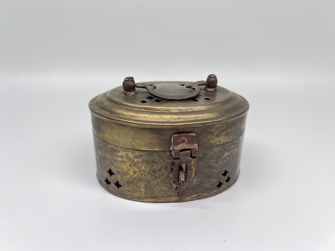 Hinged Brass Cricket Box / Vintage Potpourri Box - Etsy