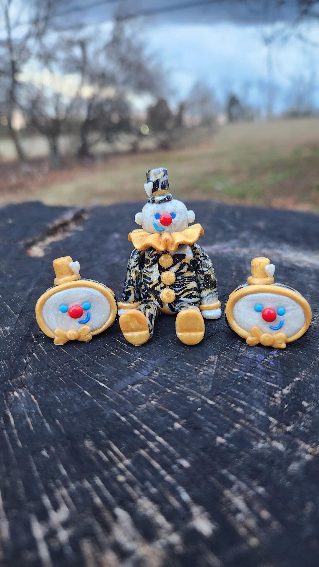 Clown Polymer Clay Figure Sparkly White, Gold, Black Desk Buddy - Etsy