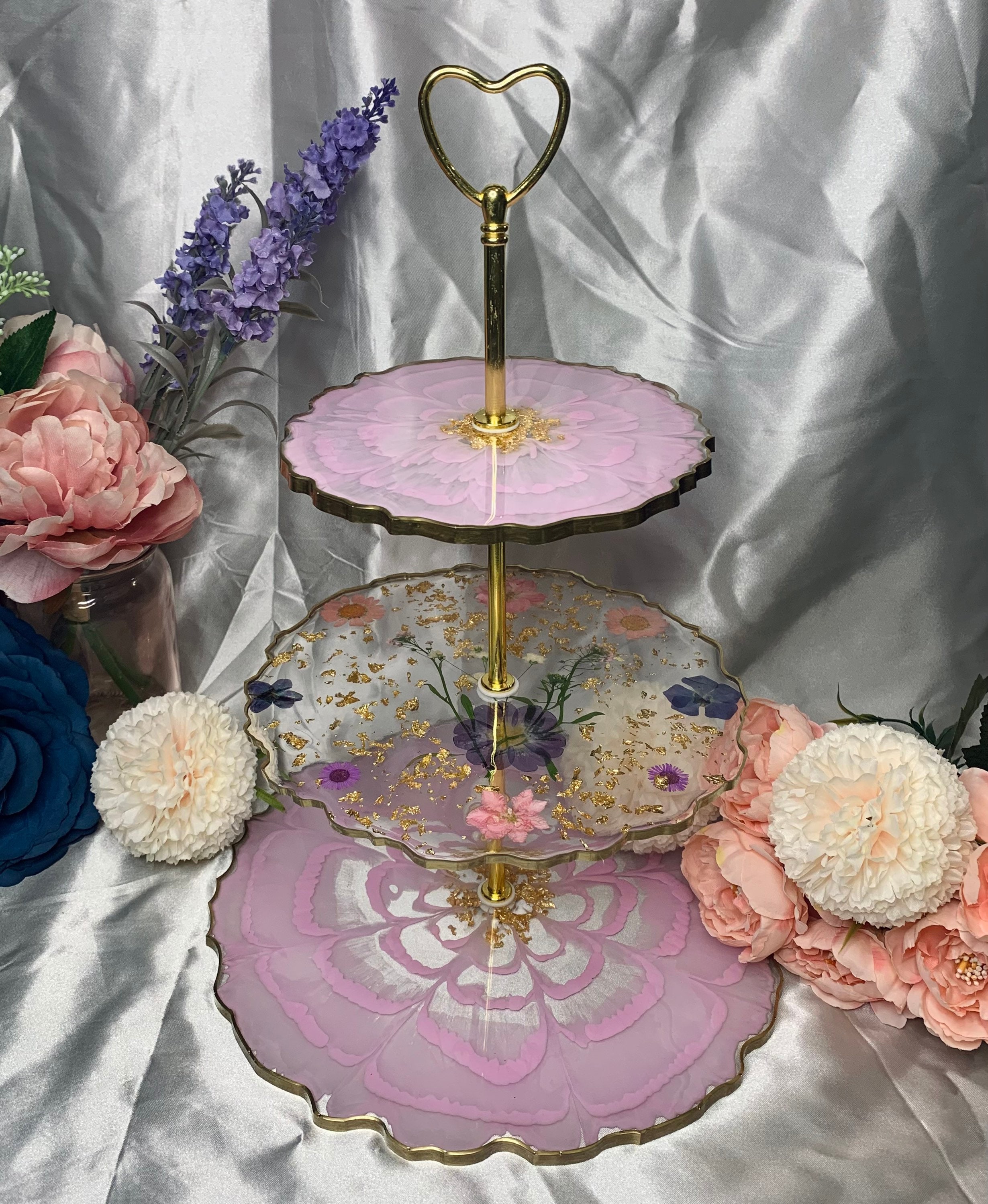Deluxe 3 tier cake stand with real dried flowers. | Etsy