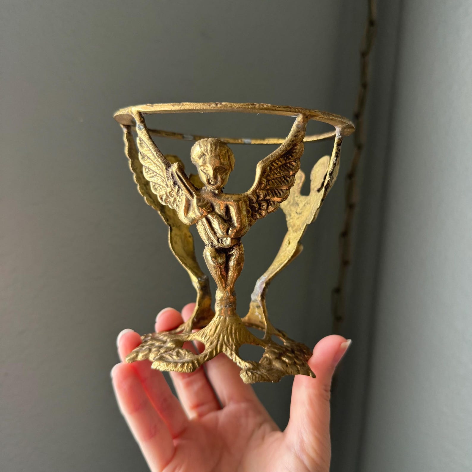Vintage Brass Angel Sphere Stand - Etsy