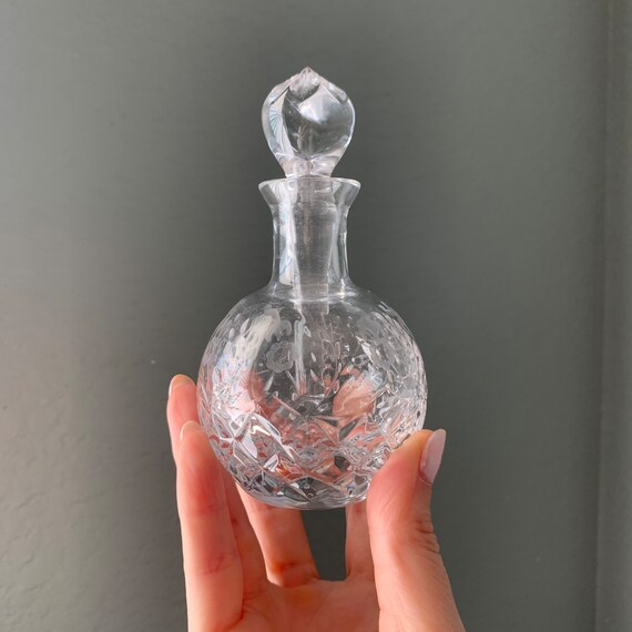 Small glass object, made of thin fragile glass. : r/whatisthisthing