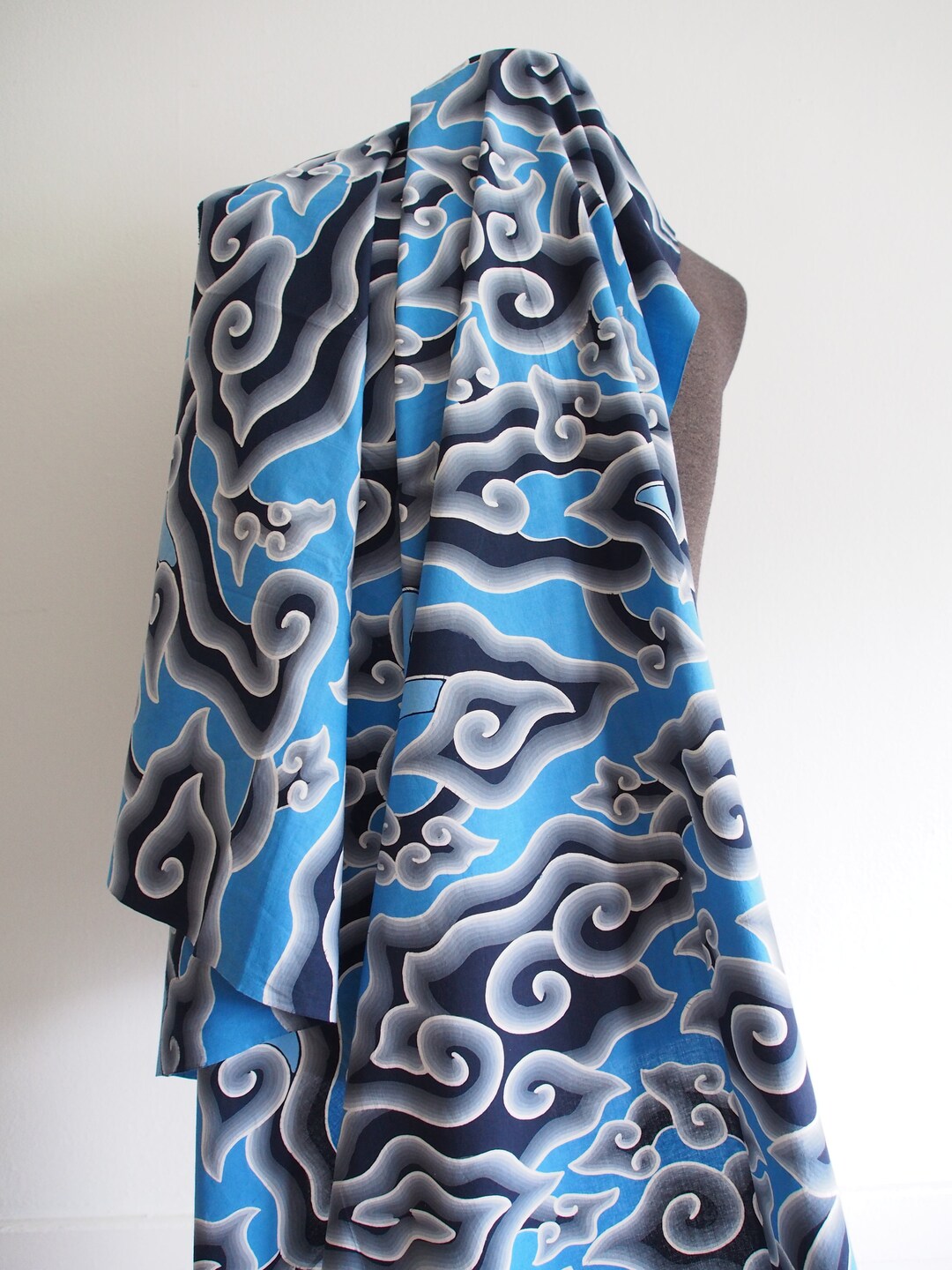 Batik Tulis Handdrawn Mega Mendung Cloud Pattern With Gradations on ...