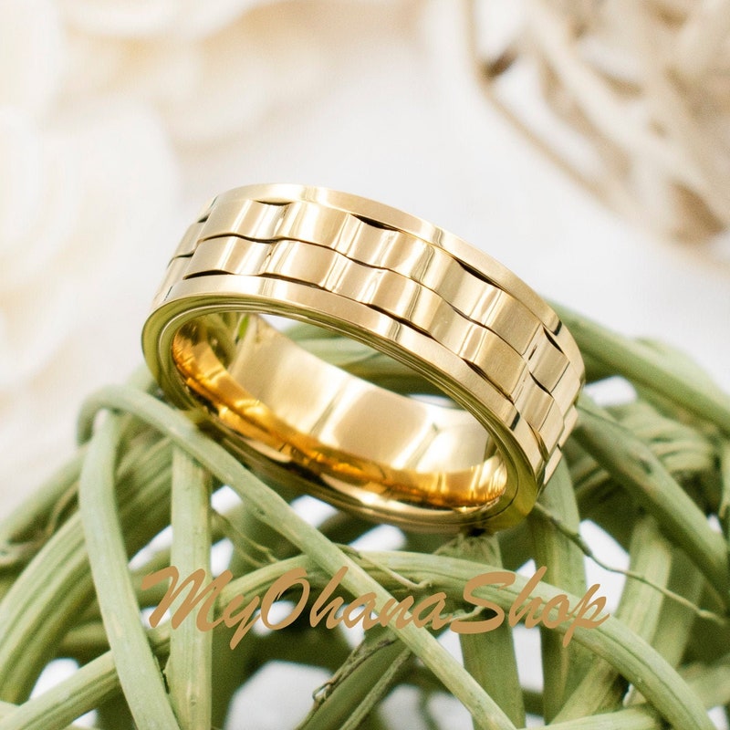 Gold Spinner Ring - Etsy