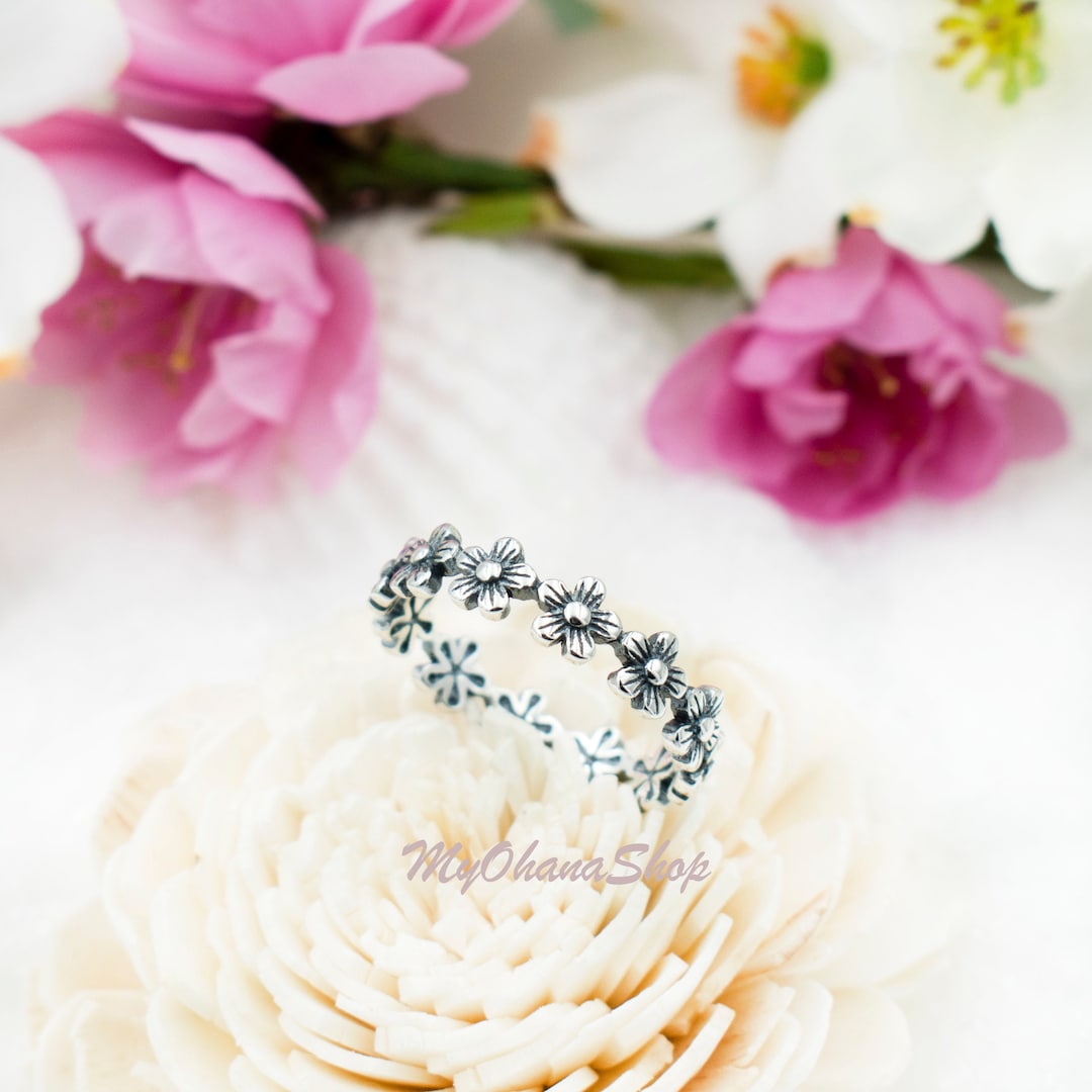 925 Sterling Silver Flower Eternity Ring for Women, Girls. Stackable ...