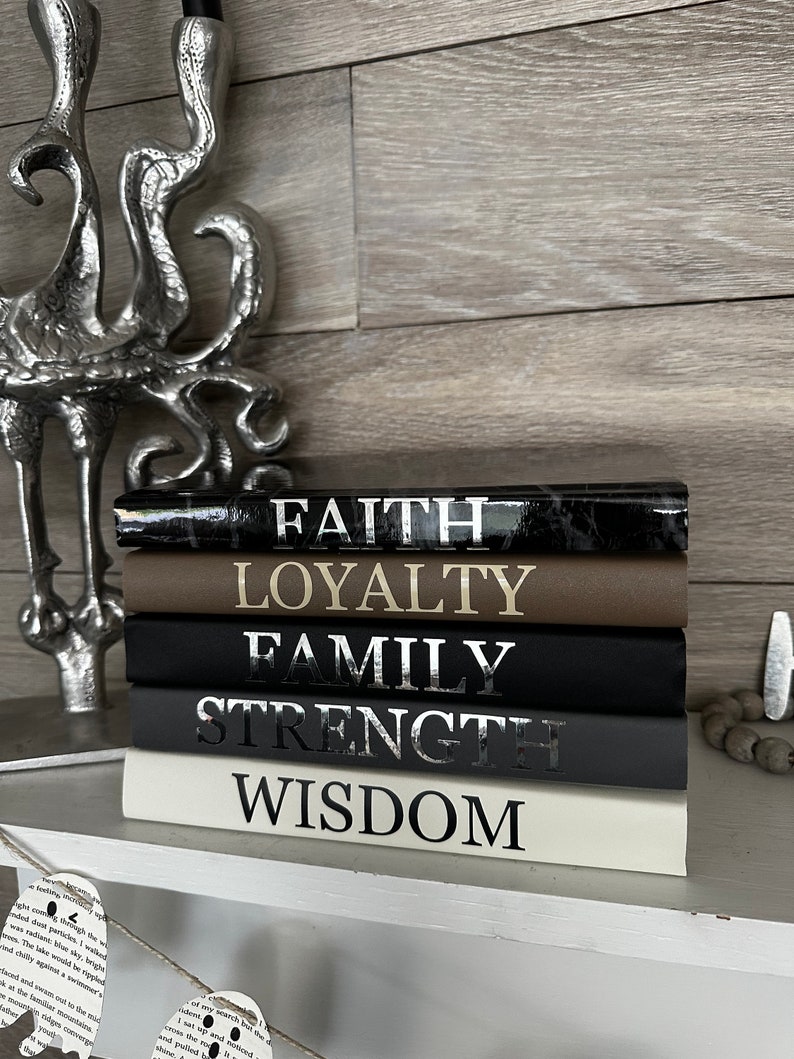 Customizable Book Stack | Set of 5 Decorative Hardback Books - Etsy