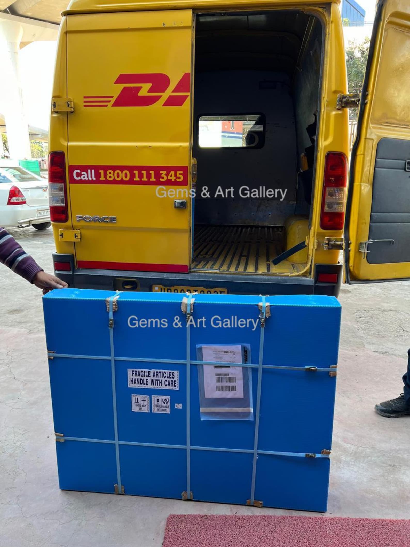 Handmade Round Marble Coffee Table Top Studded With Real Gemstones ...