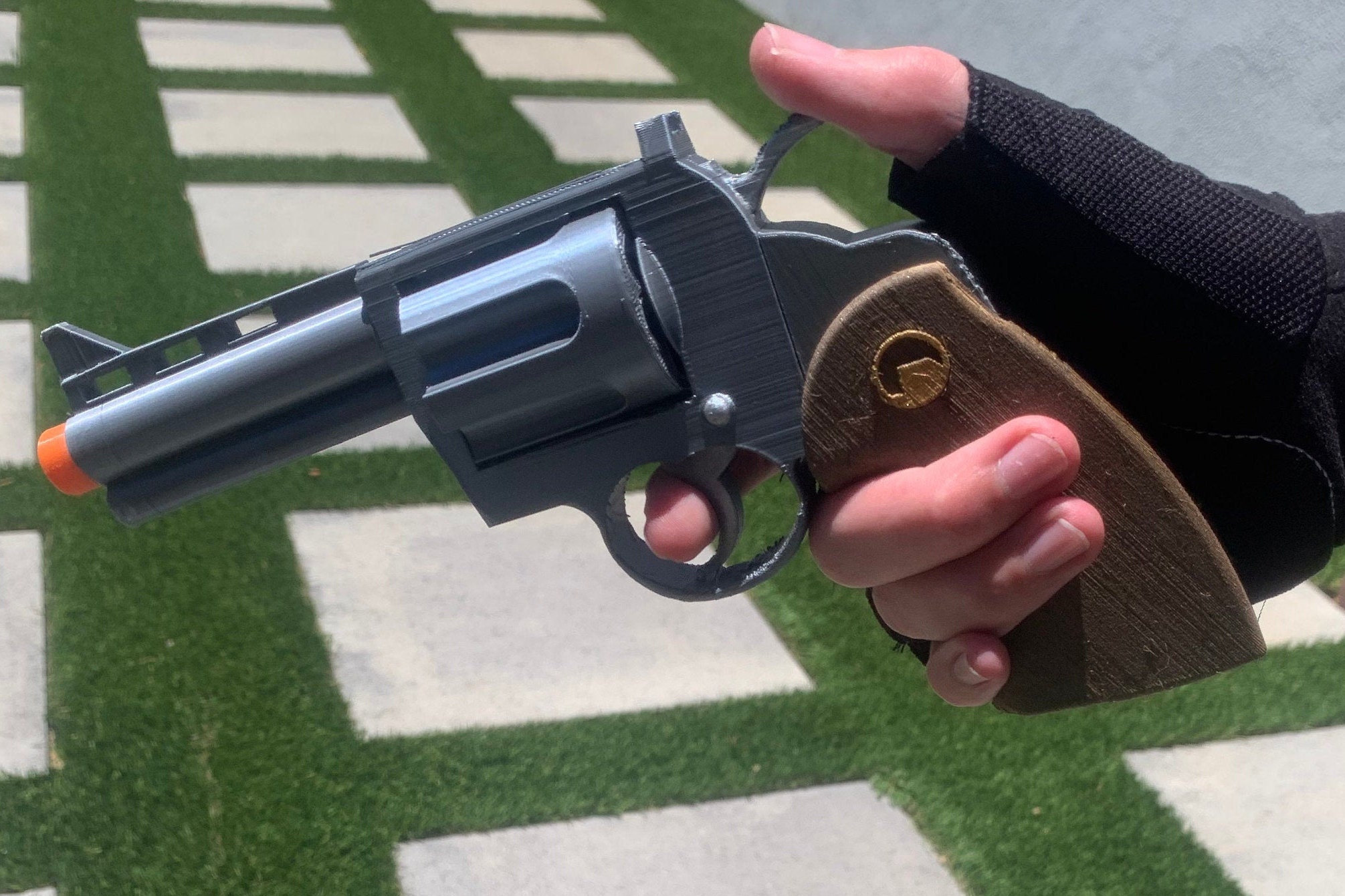 Half Life Revolver | Etsy