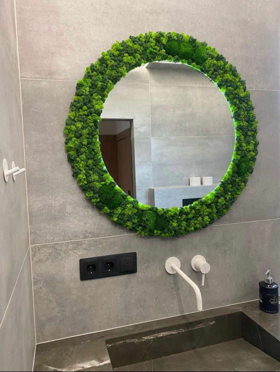 Round Moss Wall Mirror Framed Circle Mirror With Moss Led Round Moss ...