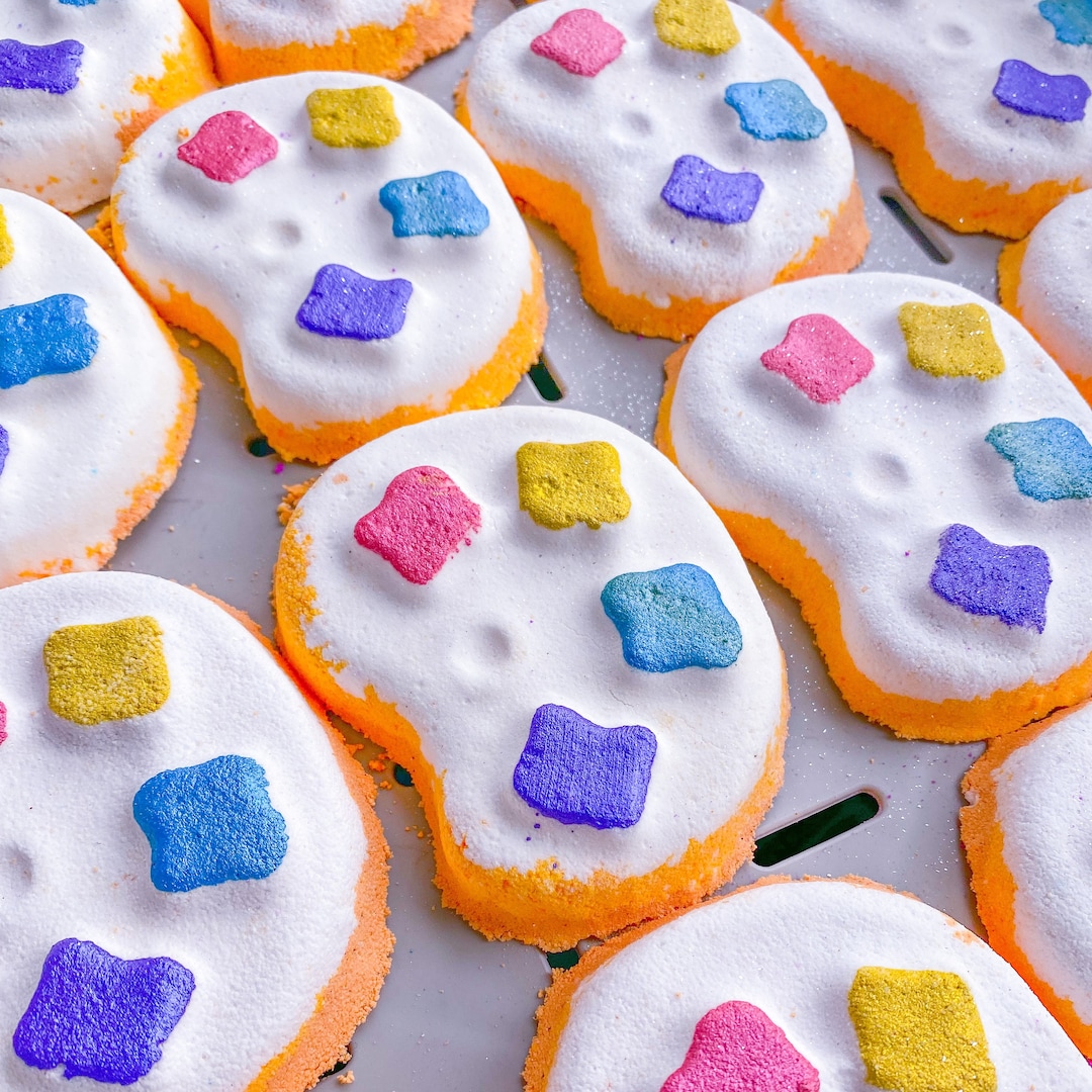 Artist's Pallet Bath Bomb - Stationary Bath Bomb - Gift for Teacher ...