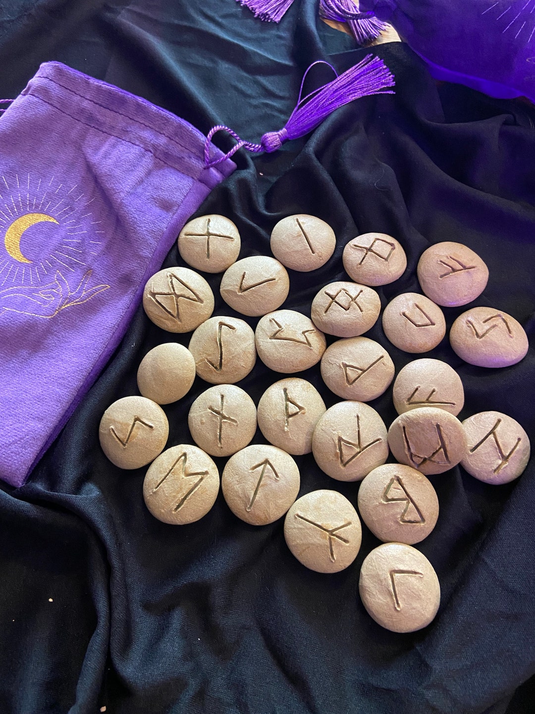 13 Witches Runes 25 Elder Futhark Runes Divination Rune Stones - Etsy ...