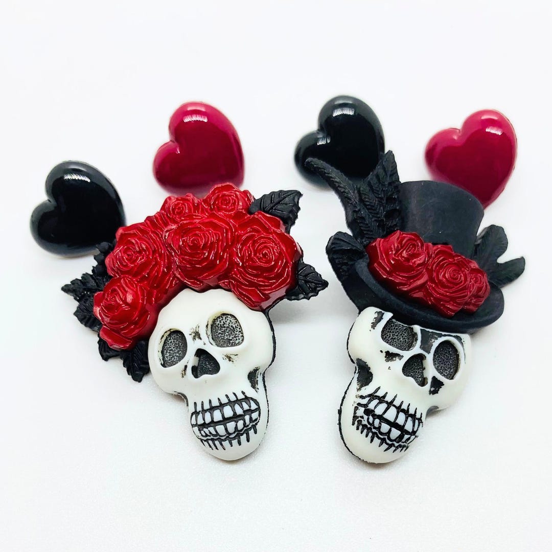 Halloween Button, Gothic Buttons, Skull Buttons, Black Heart Button ...