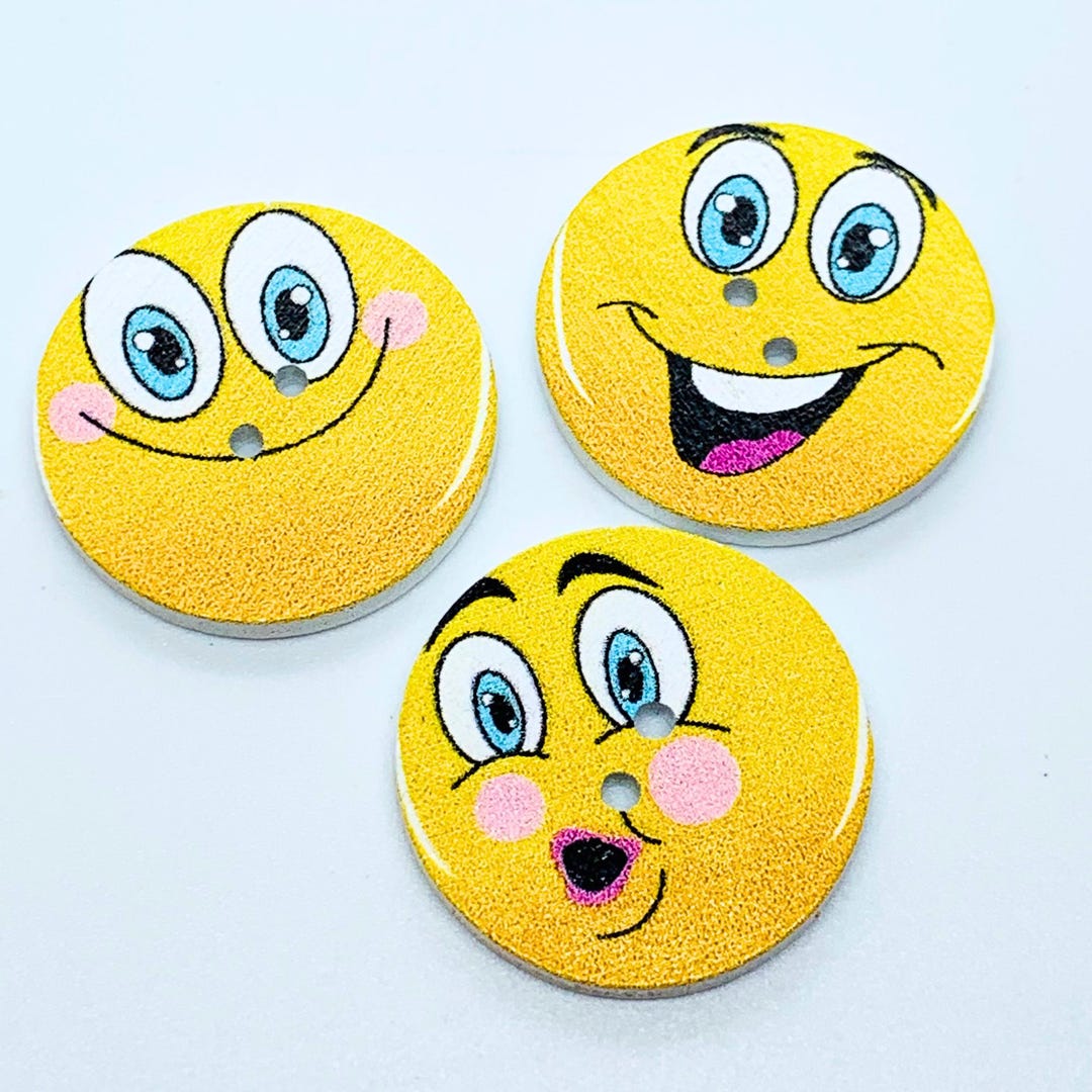 Smiley Face Button, Round, Wooden, Happy Face Buttons. Laughing Buttons ...