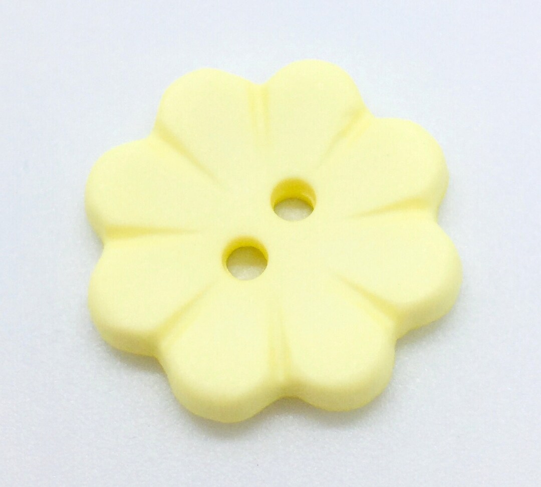 Flower Button, Cream Colored Button, Diameter is 23mm, Gift for Sewer ...