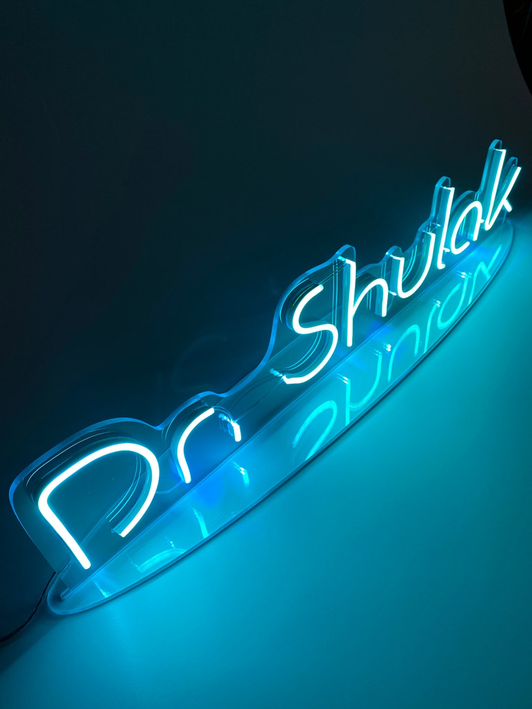 Neon Glows Table Name Sign on Stand. Lamp for Beauty Salon, Blogger or ...