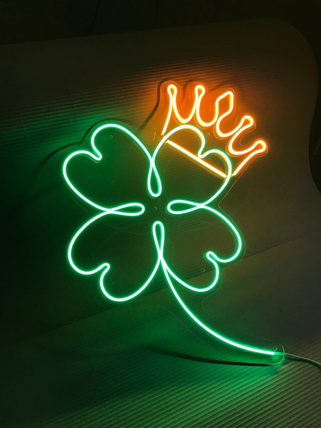 Four Leaf Clover Neon Sign, Neon Wall Sign, Trendy Wall Art, Lucky ...