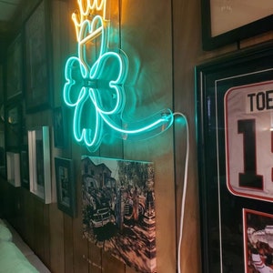 Four Leaf Clover Neon Sign, Neon Wall Sign, Trendy Wall Art, Lucky ...