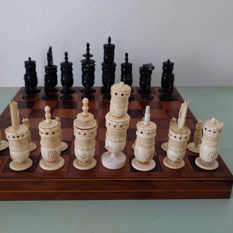 Antique Chess Set - Etsy