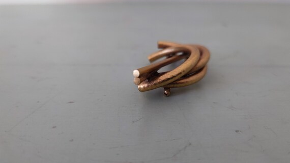 Mid Century Scarf Brooch Artists Smith Bronze Large T… - Gem