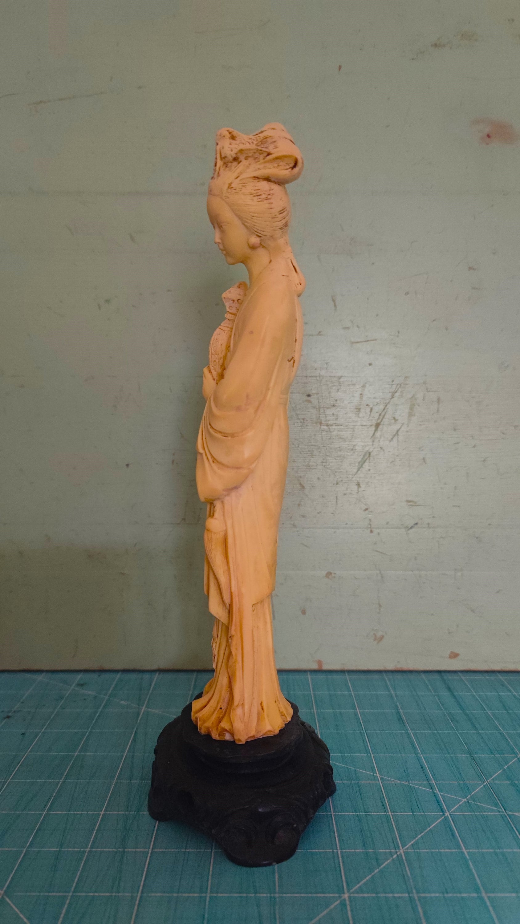 A. Santini Japanese 12 Geisha Alabaster Resin Sculpture Geisha With ...