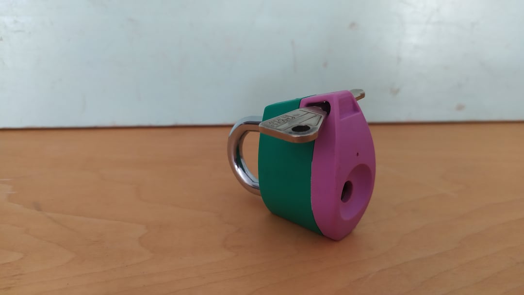 Finland Abloy Avalock 0890 Original Avalock Padlock, Winter Green/pink ...